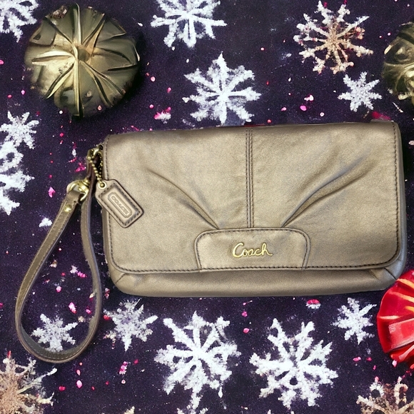 Coach | Bags | Coach Gold Metallic Leather With Gold Trimmed Coach Logo ...